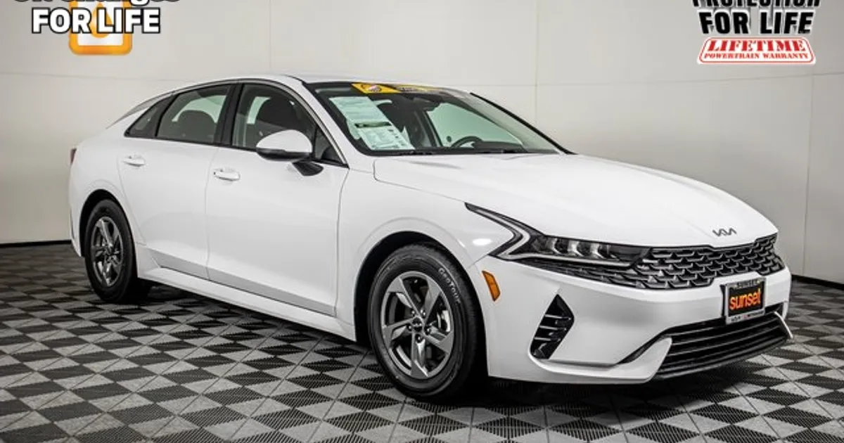 2022 Kia K5 LXS - Sunset Auto Family