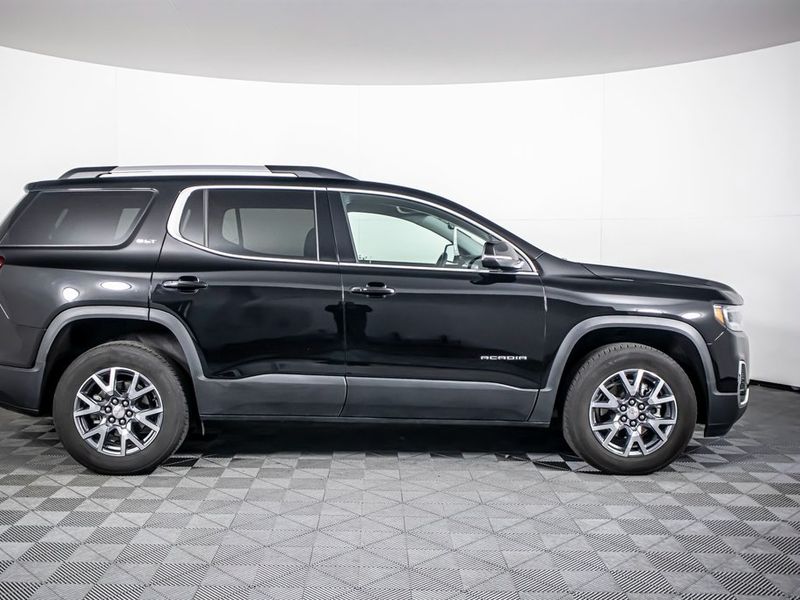 2023 GMC Acadia SLT - Sunset Trucks