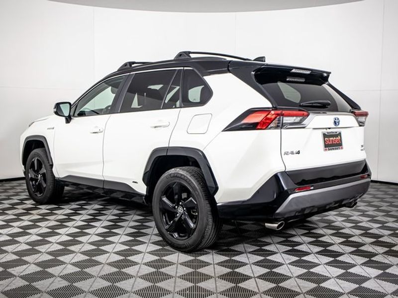 2021 Toyota RAV4 Hybrid XSE - Sunset Auto Family