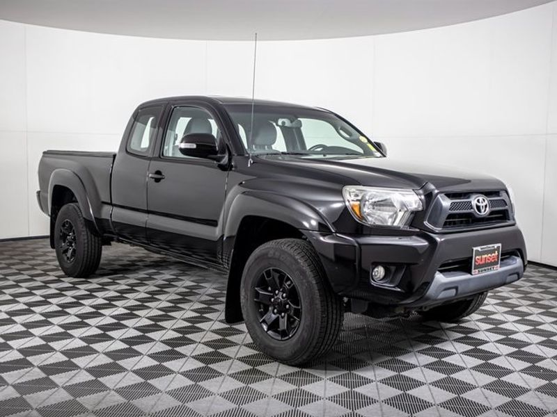 2015 Toyota Tacoma PreRunner V6 Access Cab - Sunset Trucks