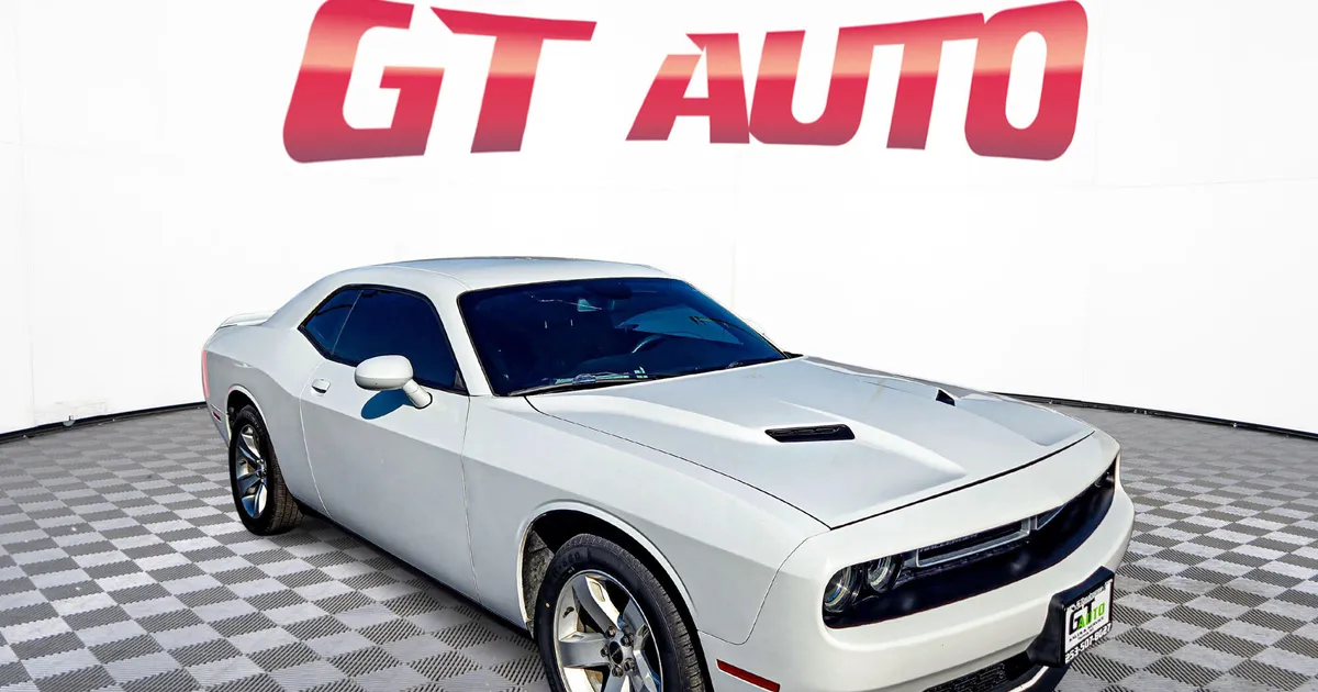 2018 Dodge Challenger SXT - GT Auto Sales