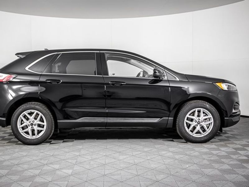 2023 Ford Edge SEL - Sunset Trucks