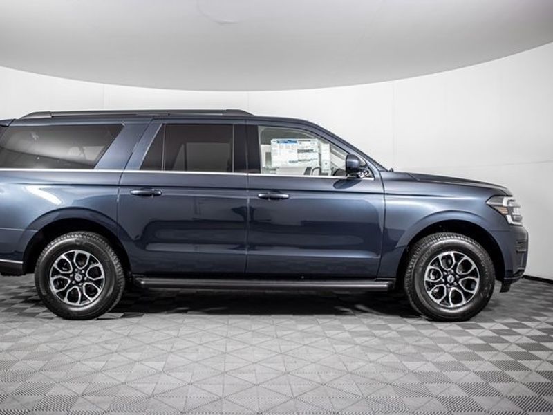 2024 Ford Expedition MAX XLT - Sunset Auto Family