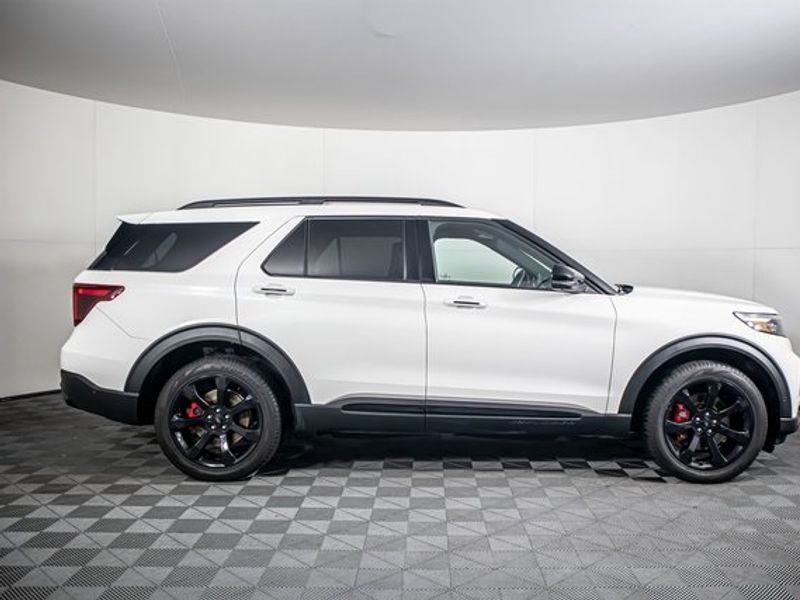 2023 Ford Explorer ST - Sunset Trucks