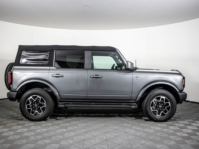 2021 Ford Bronco Outer Banks Advanced - Sunset Trucks