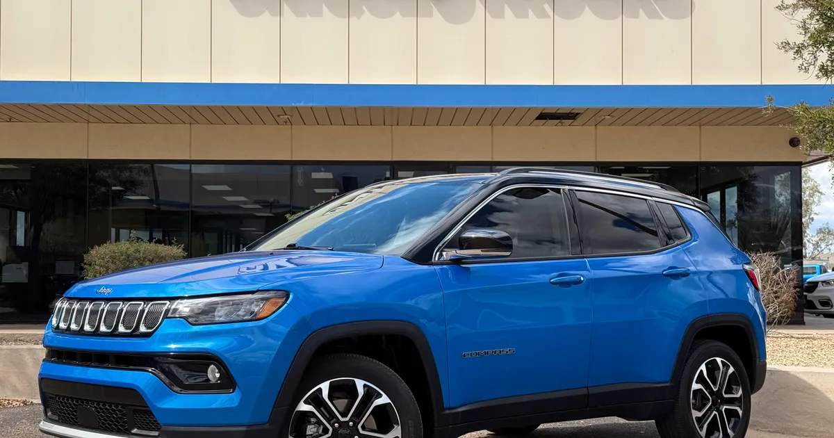 2022 Jeep Compass Limited - Unique Trucks