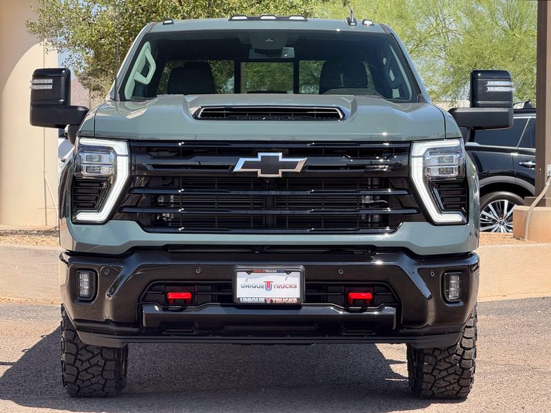 2025 Chevrolet Silverado 2500HD Trailboss Crew Cab - Unique Trucks