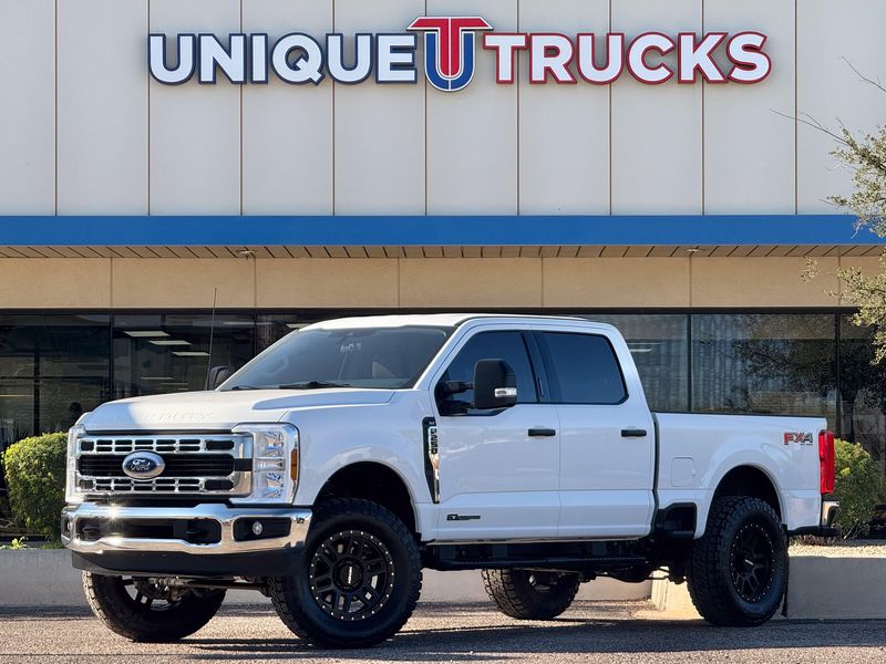 2024 Ford F-250 Super Duty XLT - Unique Trucks