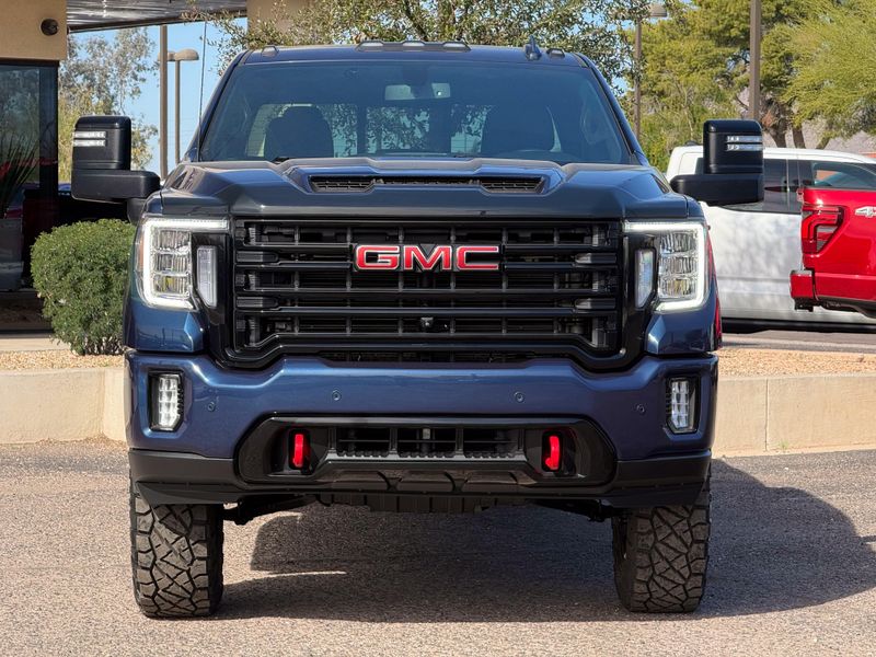 2022 GMC Sierra 2500HD AT4 - Unique Trucks