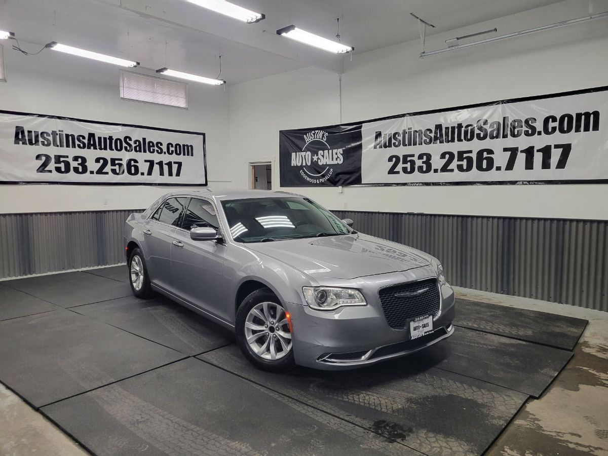 2015 Chrysler 300 Limited - Austin's Auto Sales