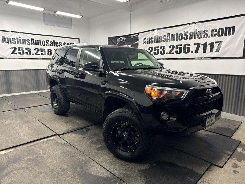 2014 Toyota 4Runner SR5 - Austin's Auto Sales