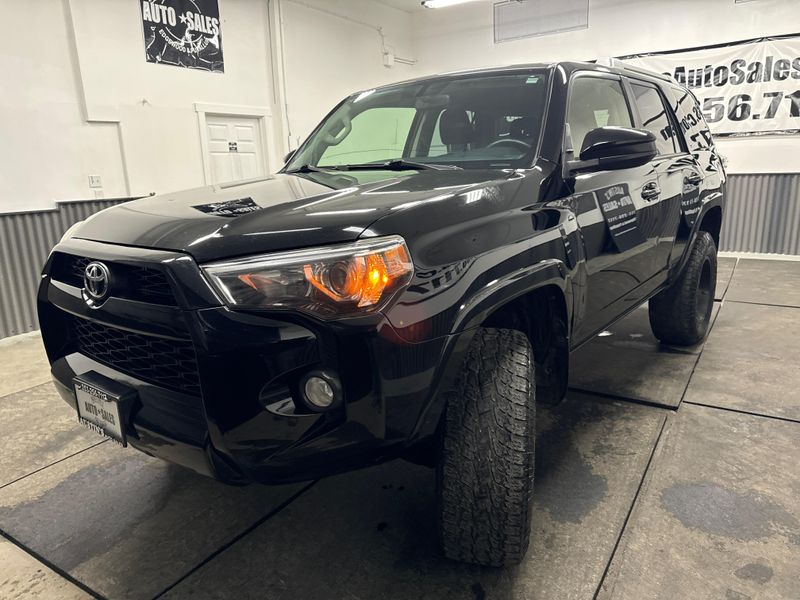 2014 Toyota 4Runner SR5 - Austin's Auto Sales