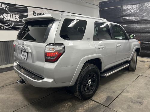 2014 Toyota 4Runner SR5 - Austin's Auto Sales