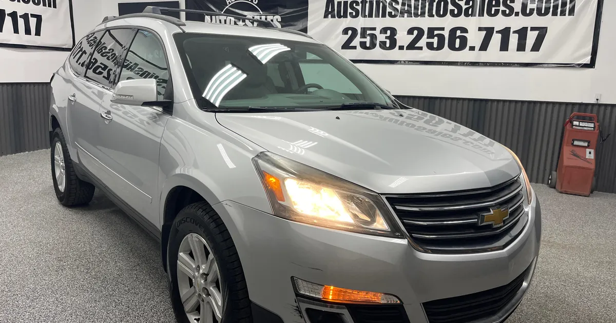 2014 Chevrolet Traverse LT - Austin's Auto Sales