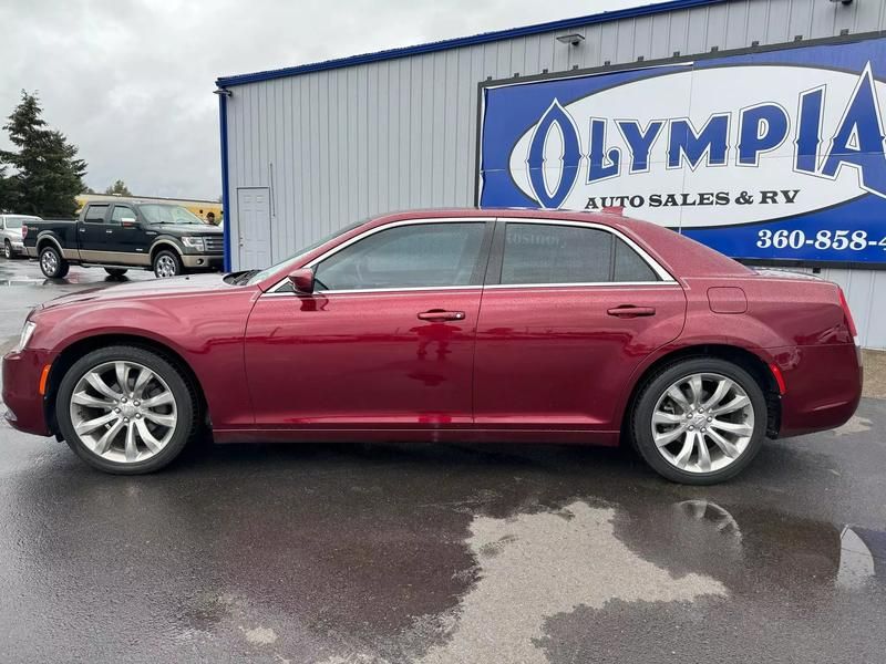 2019 Chrysler 300 Touring L - Olympia Auto Sales