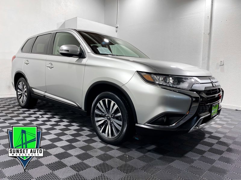 2020 Mitsubishi Outlander SE - Sunset Auto Wholesale
