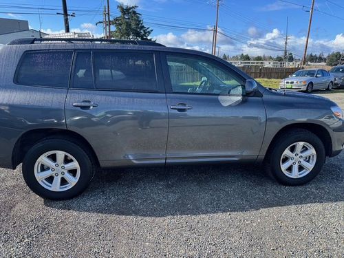 2010 Toyota Highlander Base - Sunset Auto Wholesale