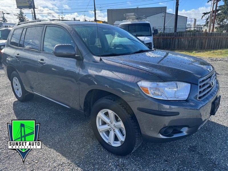 2010 Toyota Highlander Base - Sunset Auto Wholesale