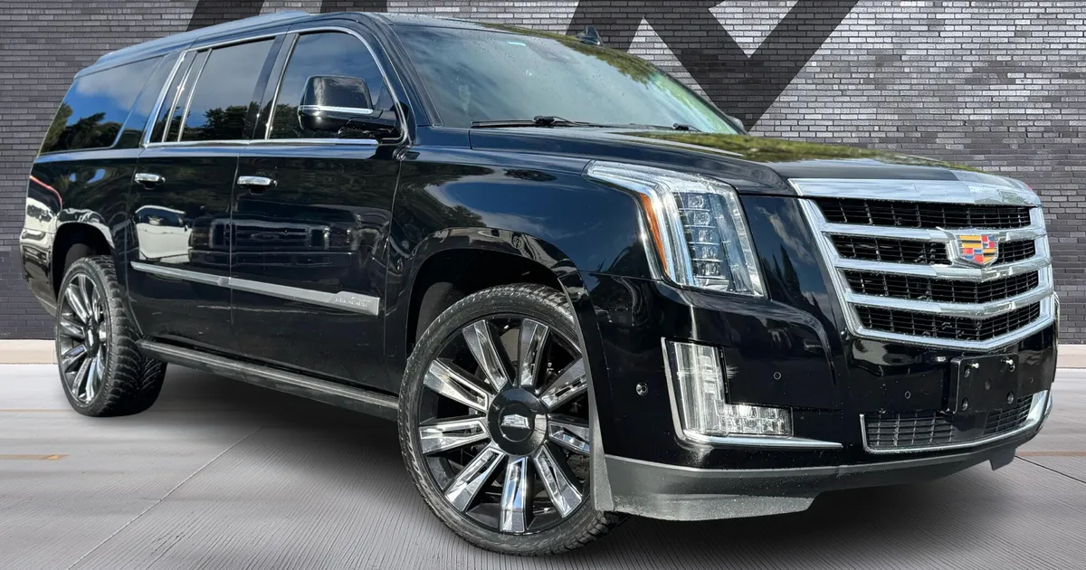 2018 Cadillac Escalade ESV Premium Luxury - Truck City RV