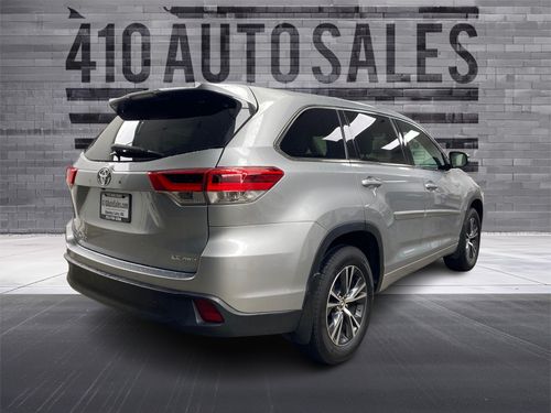 2017 Toyota Highlander LE AWD * THIRD ROW * - 410 Auto Sales