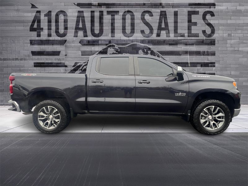 2022 CHEVY SILVERADO 1500 LT - 410 Auto Sales