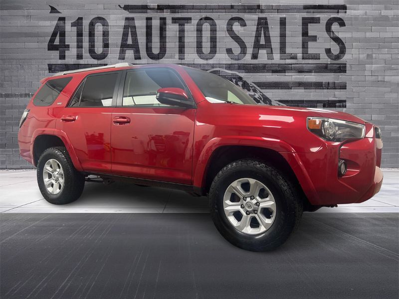 2017 TOYOTA 4RUNNER SR5 *THIRD ROW* - 410 Auto Sales