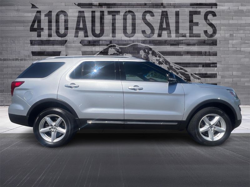 2016 FORD EXPLORER XLT - 410 Auto Sales